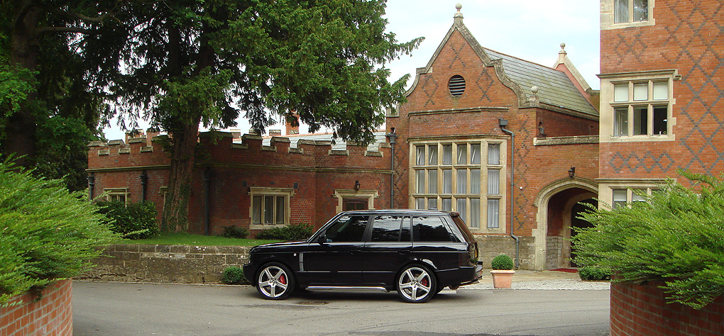 Land Rover Range Rover Vogue Year (2006-09) - Revere London