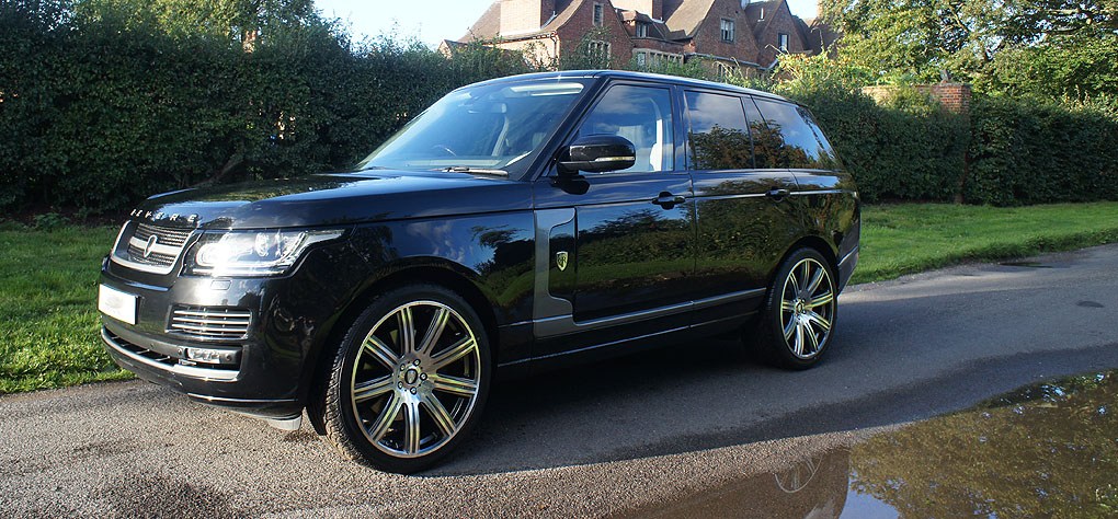 Land Rover Range Rover Vogue Year (2013-17) - 2 - Exterior - Revere London
