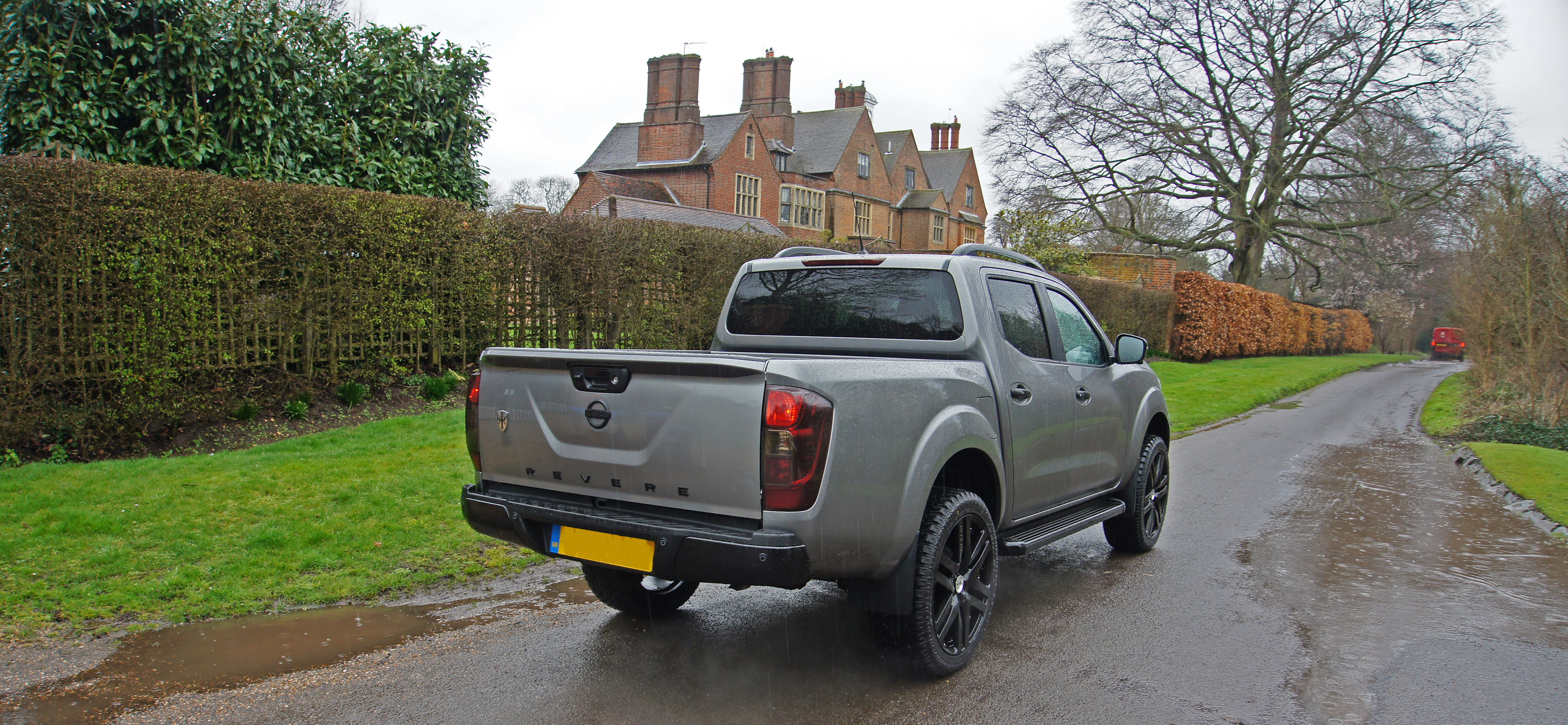 Nissan Navara - 2 - Exterior - Revere London