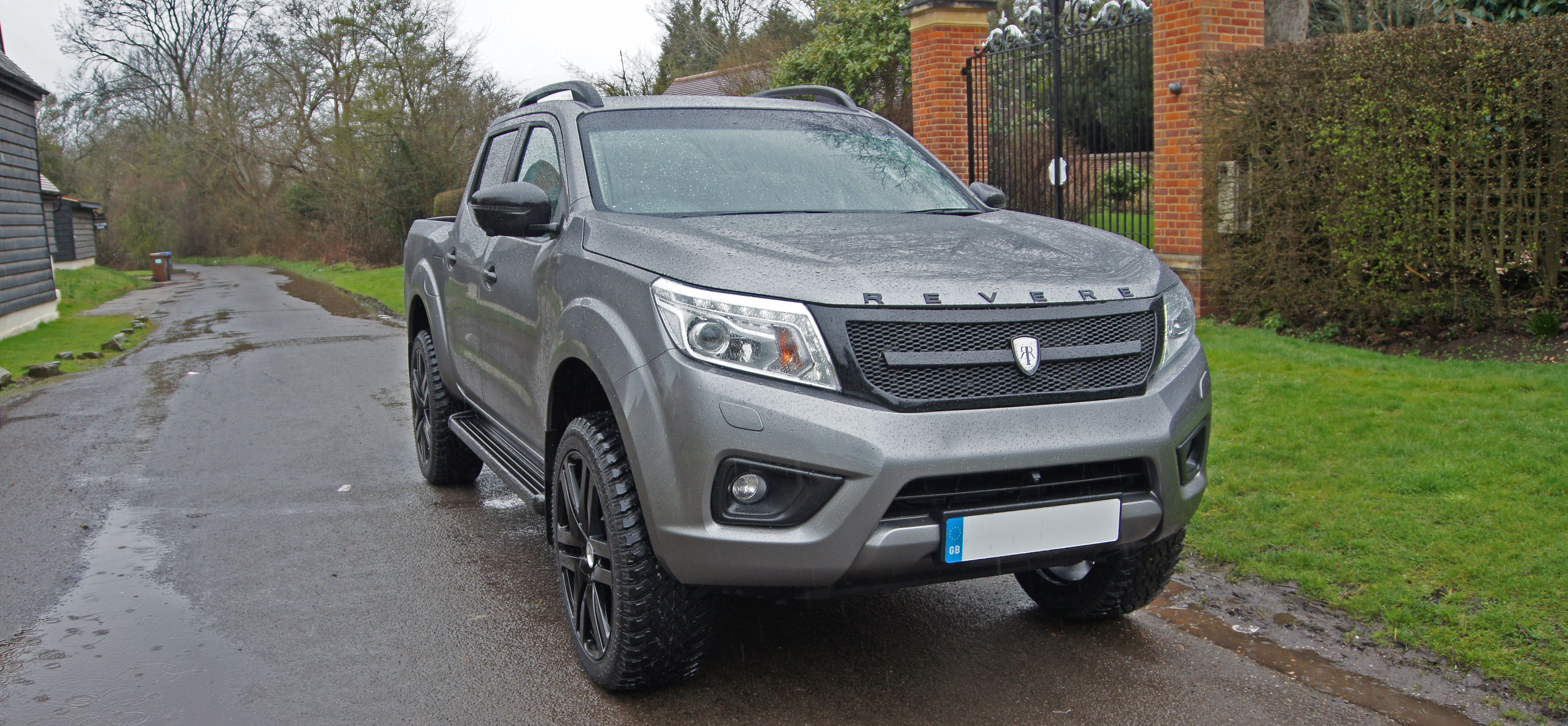 Nissan Navara - 2 - Exterior - Revere London