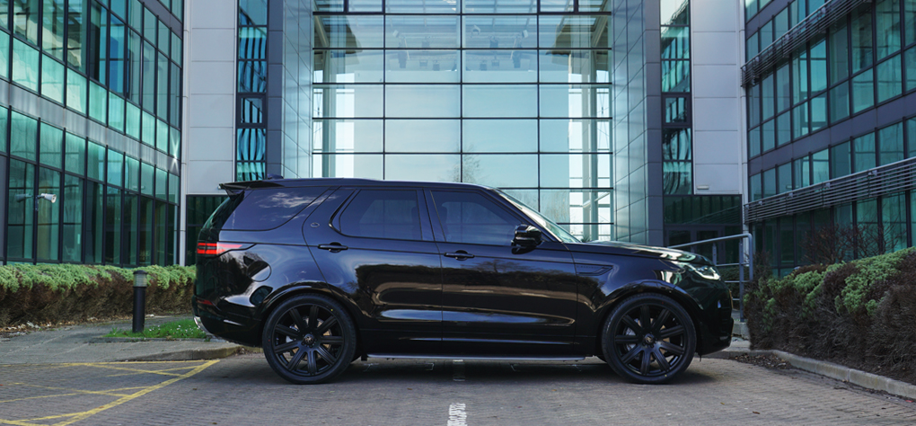 Land Rover Discovery 5 - 2 - Exterior - Revere London
