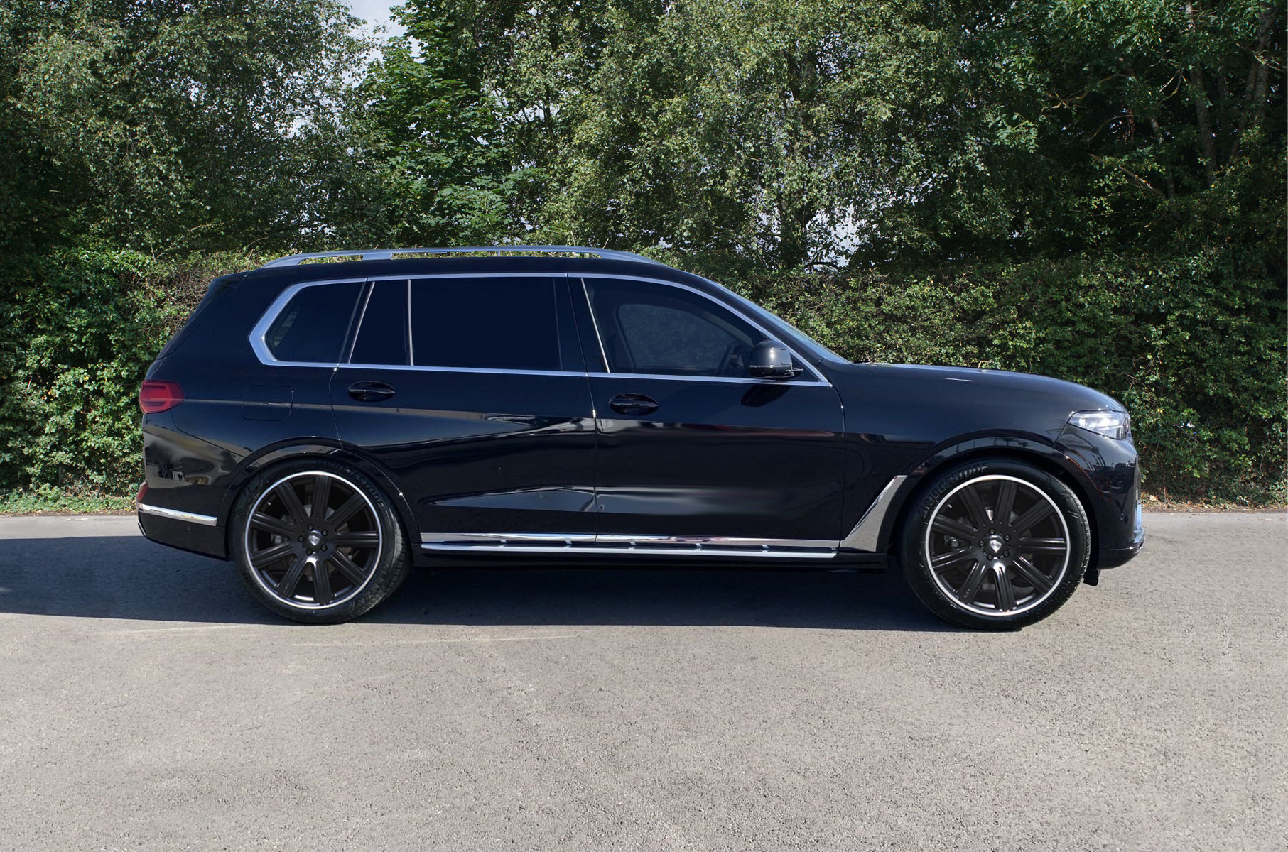 Other vehicles - 2 - Exterior - Revere London